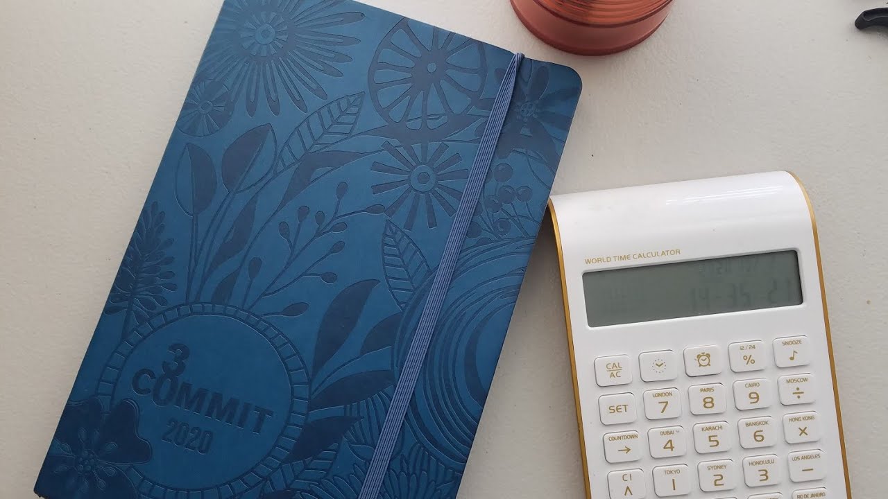 My Commit30 Planner Flip Through & Thoughts - YouTube