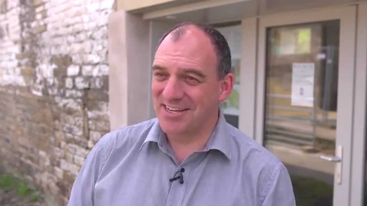 Cre8 Barn, Stirley Community Farm - YouTube