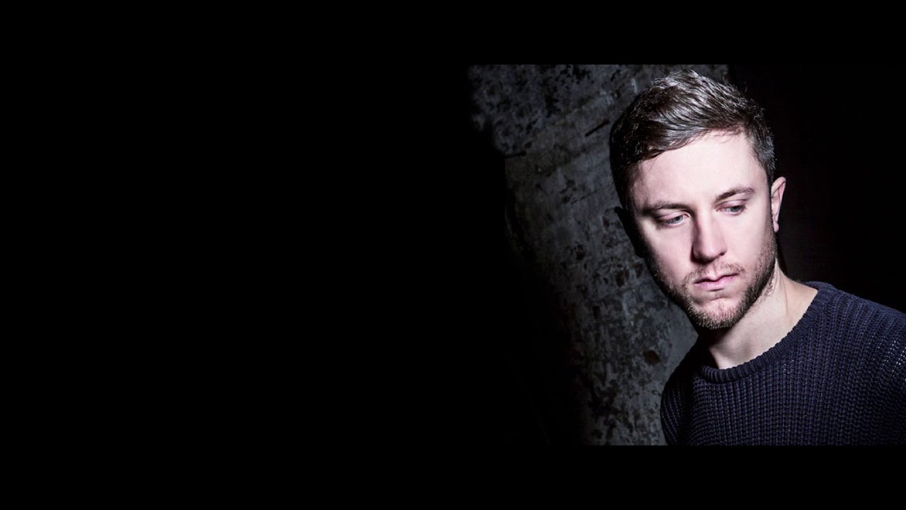 George FitzGerald & Lil Silva - Roll Back (ZeroFG Remix) - YouTube