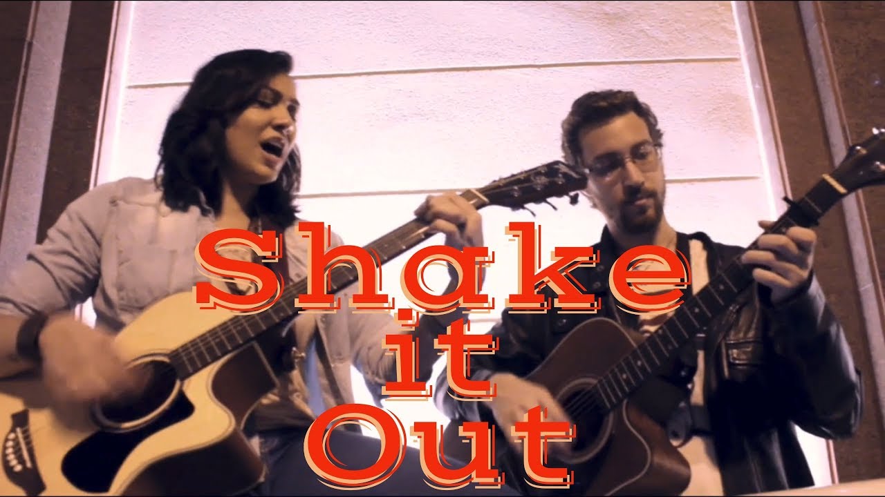 Shake it Out - Florence and The Machine (acoustic live cover Velit ...