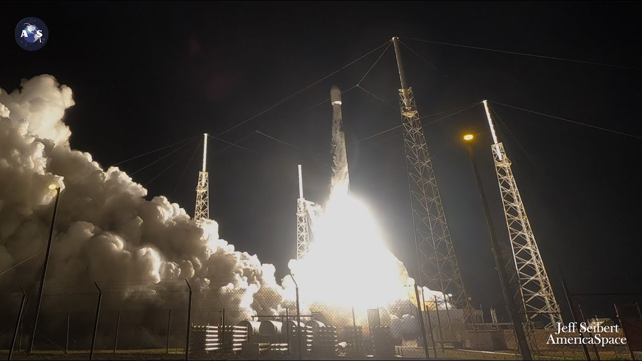 A SpaceX Falcon 9 rocket successfully launches the Inmarsat-6 F2 ...
