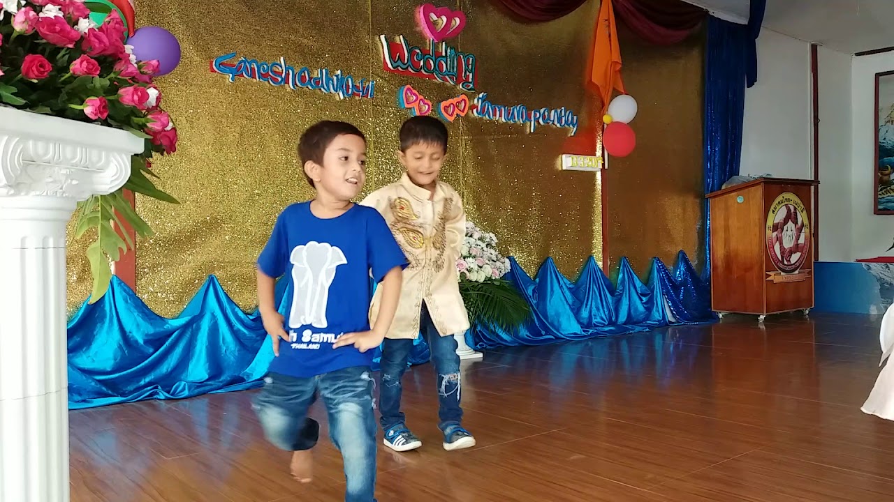 Thailand weeding dance - YouTube