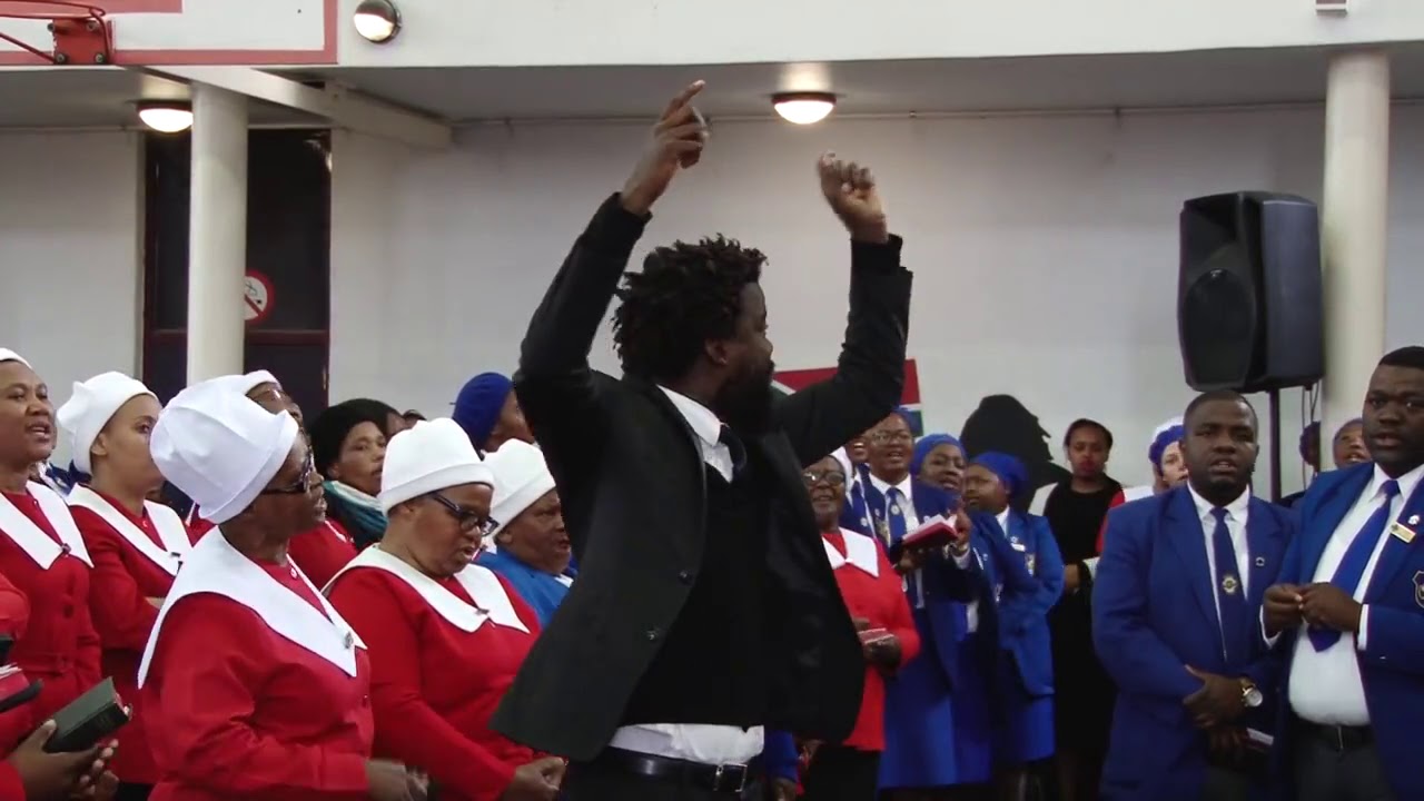 CoGH District Choir-Siyakudmisa Thixo - YouTube