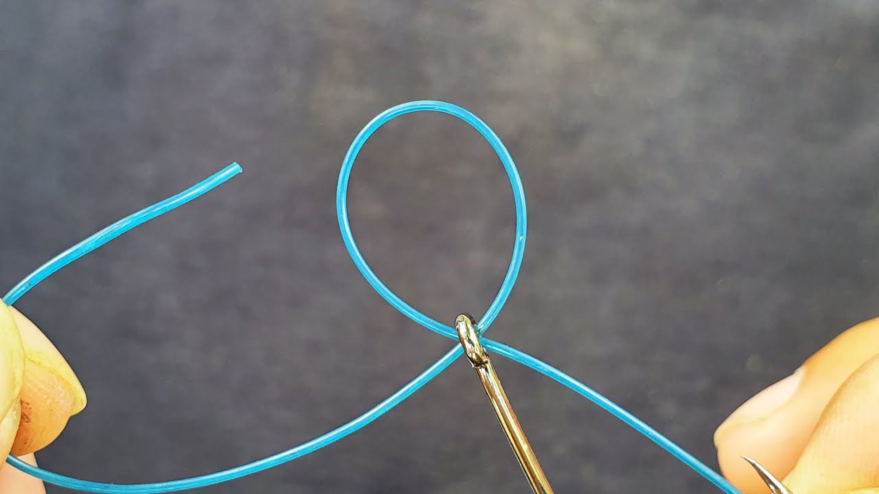 Fishing Knots- How to tie the strongest Fishing knot - YouTube