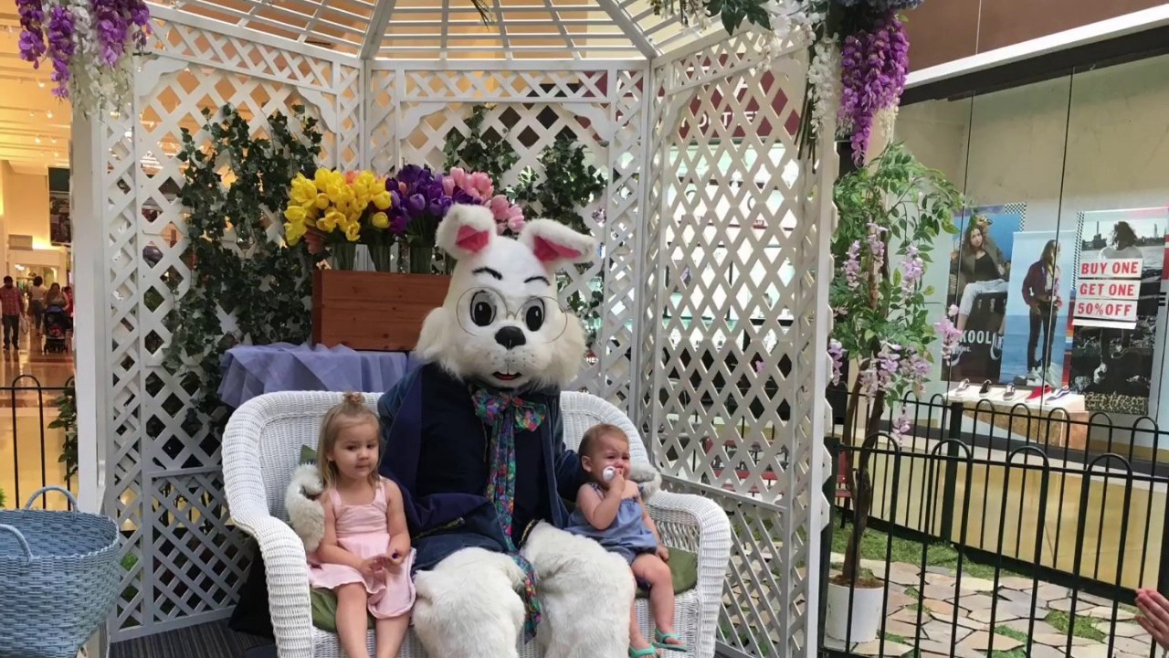 MEETING THE EASTER BUNNY // LIVE FOOTAGE - YouTube