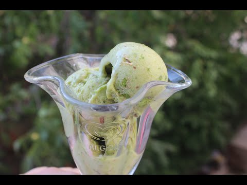 EVDE YAPABİLECEĞİNİZ EN GÜZEL FISTIKLI DONDURMA TARİFİ