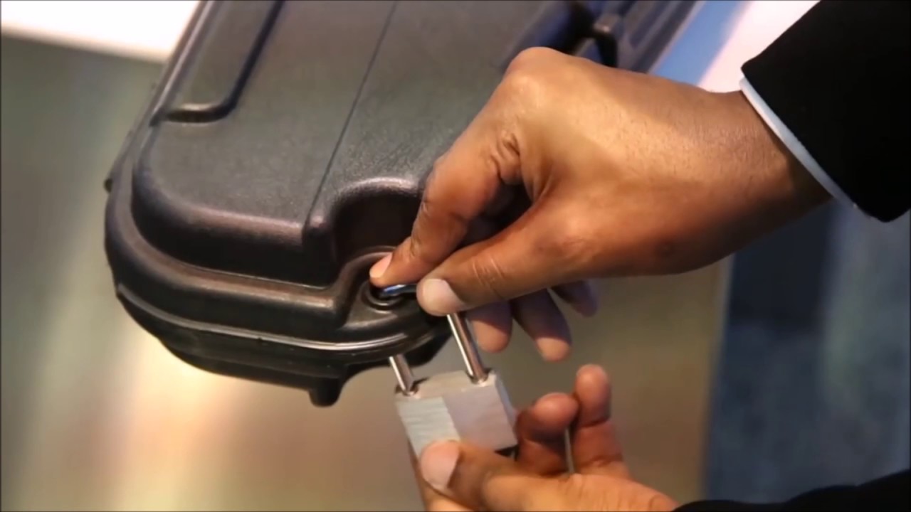 TSA Airport Safety Tips! - YouTube