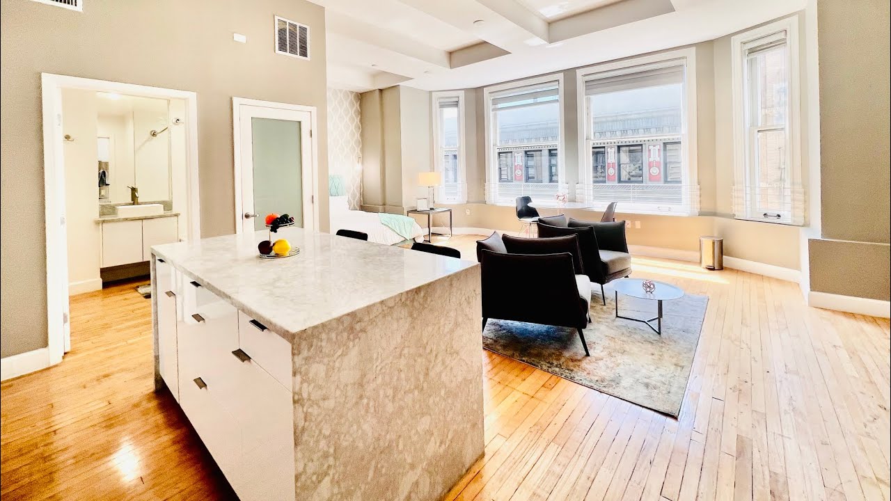 HWH Studio #700 - YouTube