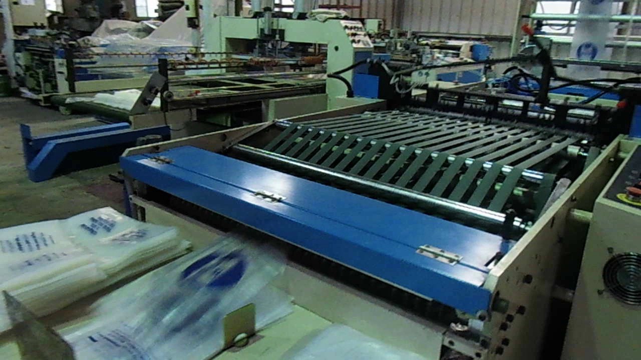 Clothes Bag Side Sealing Machine - YouTube