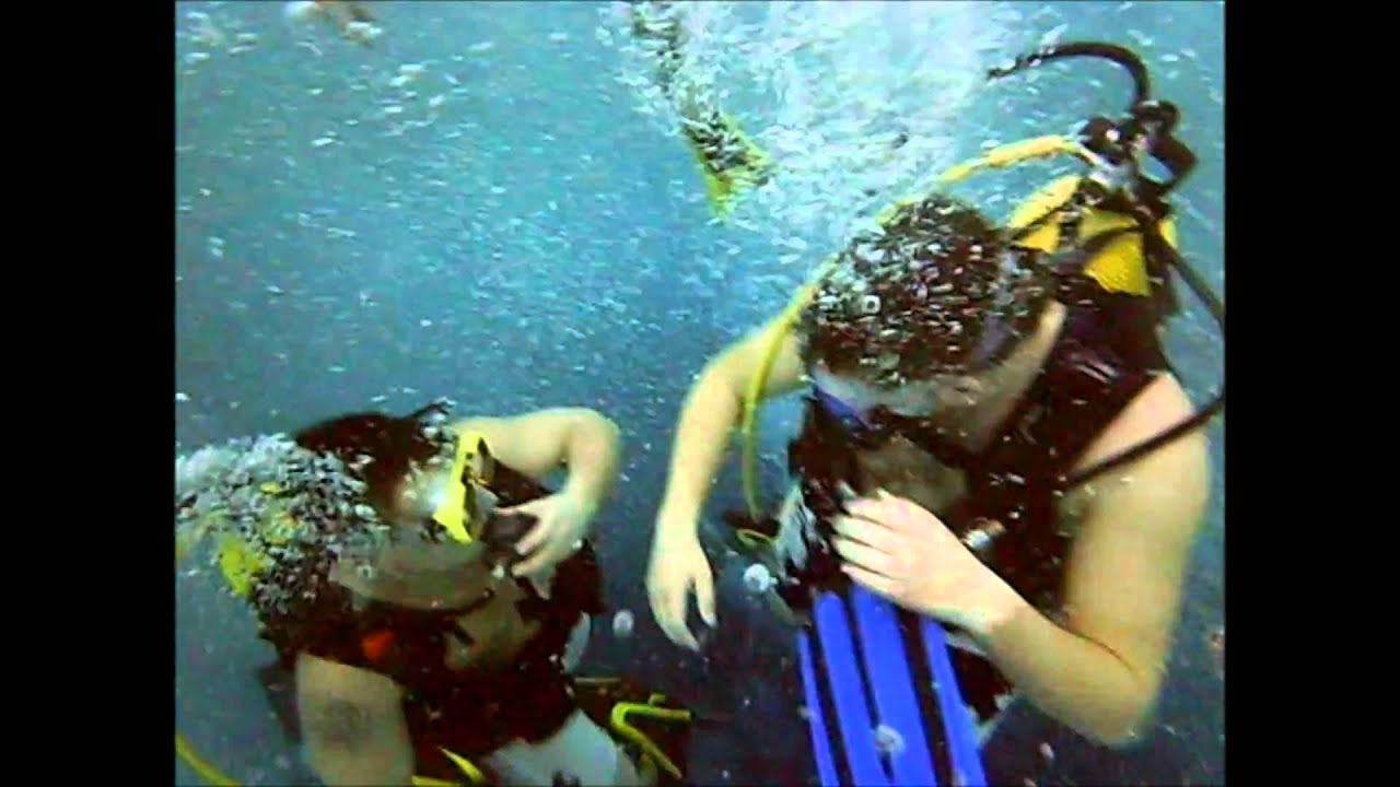 a dive at nemo 33 - YouTube