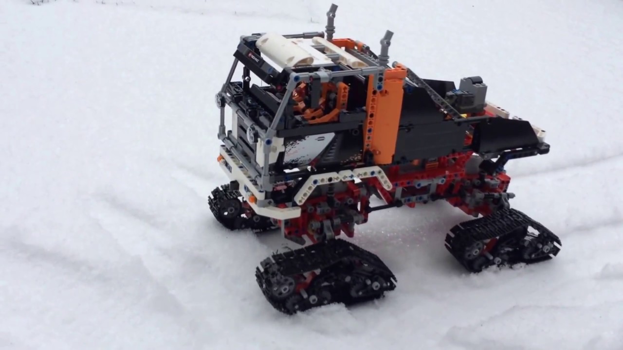 LEGO Technic 9398 4x4 Crawler on (snow) tracks - YouTube