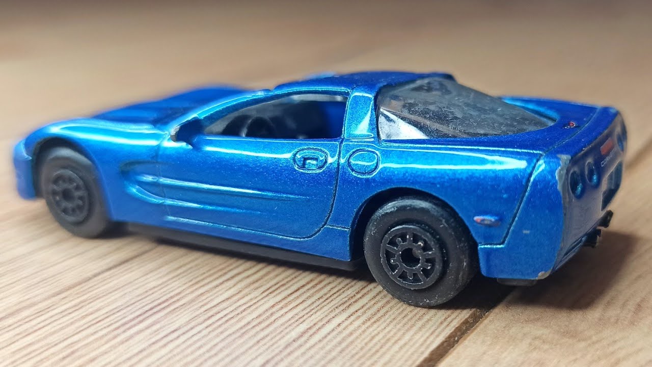 model cars collection Welly: Chevrolet Corvette 1999 - YouTube