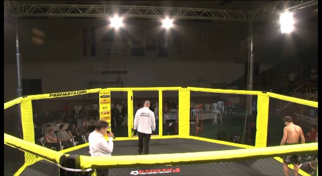 ARTI FIGHTING CHAMPIONSHIP 1 - Blaž Mucić vs Jakov Gnječ - YouTube