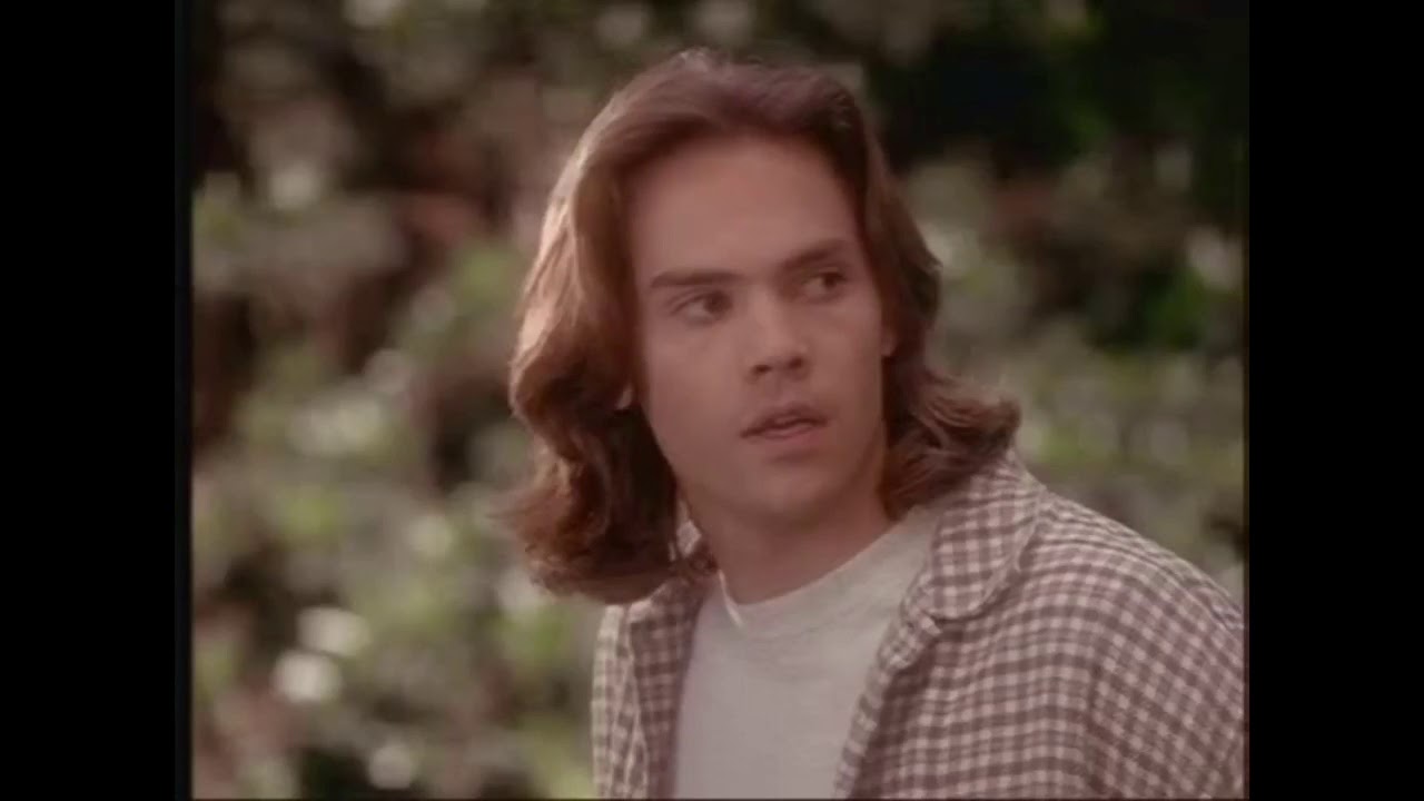 7th Heaven | Matt Talks to Jeff About Mary | S1E1 - YouTube