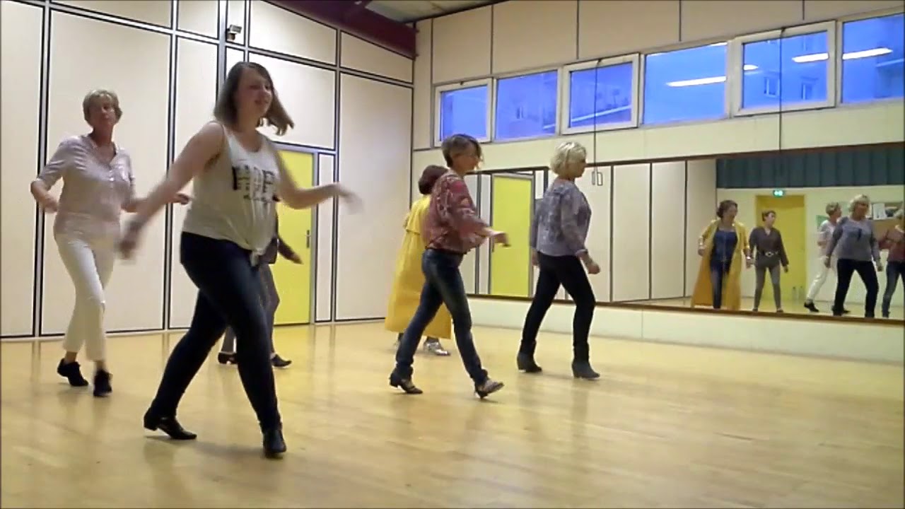Moving On line dance - YouTube