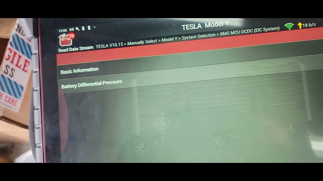 Tesla model Y diagnostic scan with Matco Maximus 4.0 - YouTube