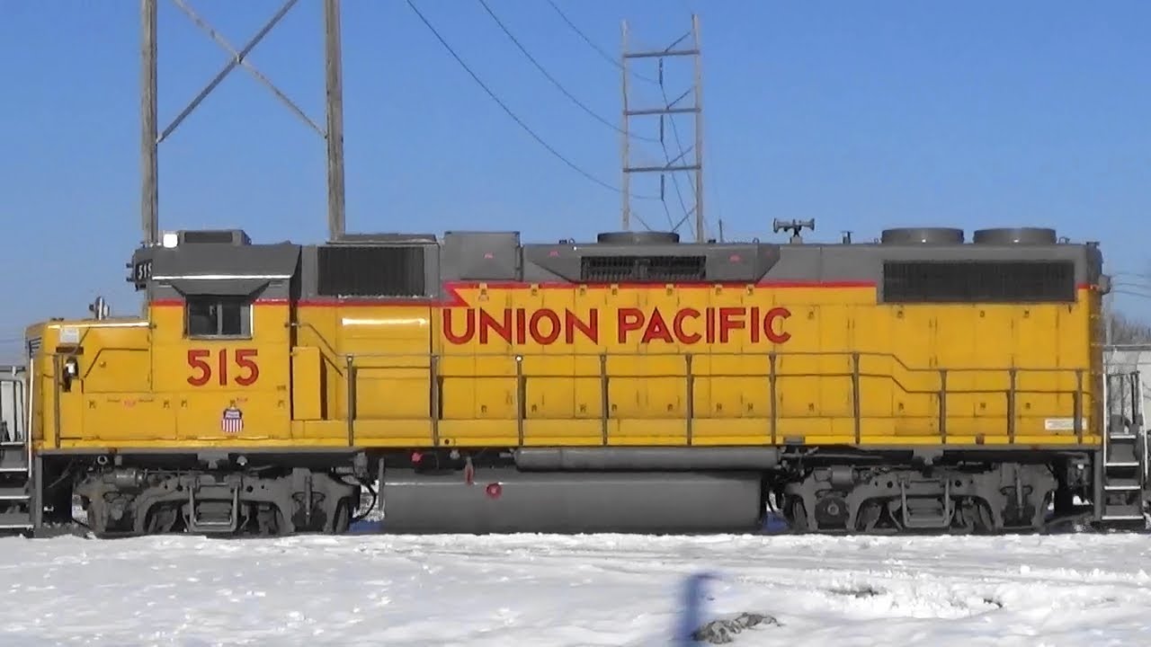 UP 8718 w/ Mid-Train DPU & UP Geeps, Omaha, NE - YouTube