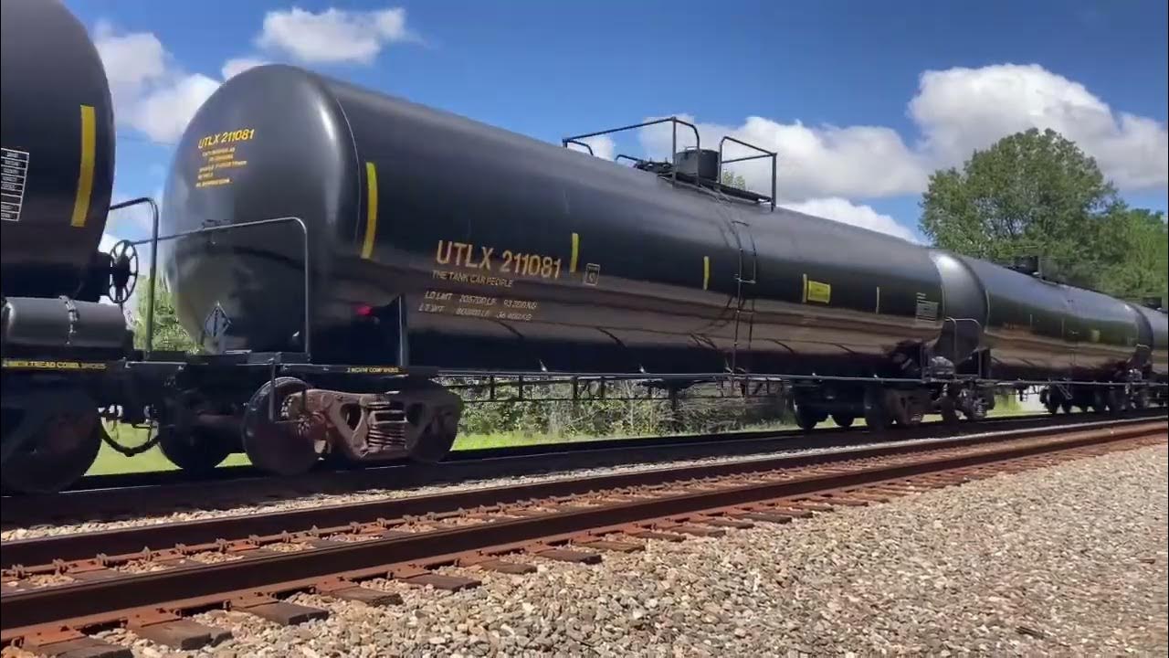 Long CSX M401 SB Manifest Train With Mid Train DPU Alright - YouTube