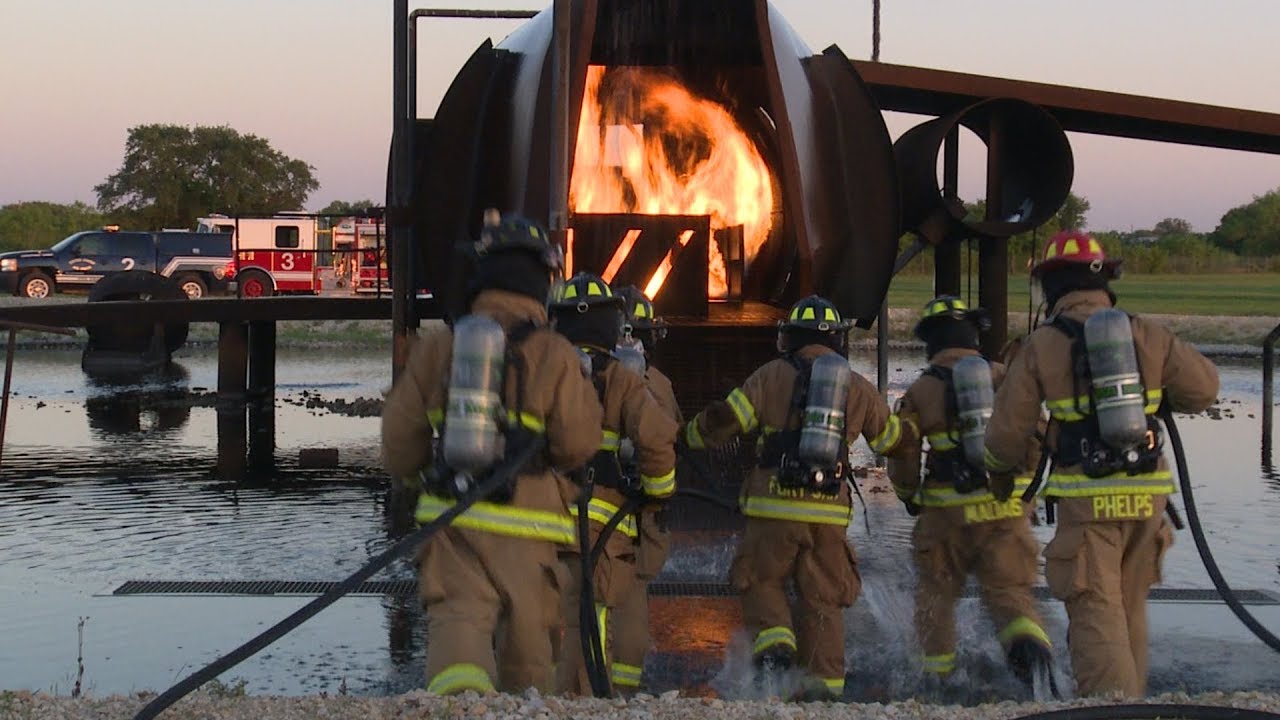 Aircraft Rescue and Firefighting Training - YouTube