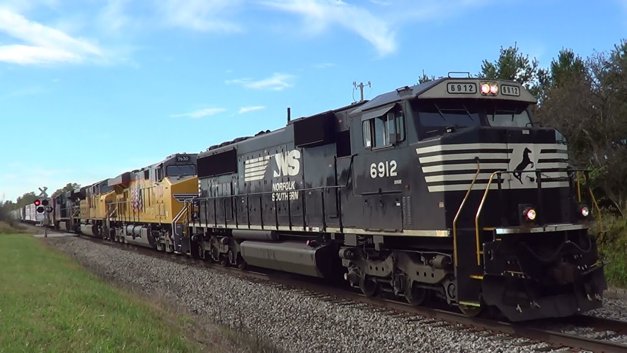 NS Freight Train on the CF&E!!! - YouTube