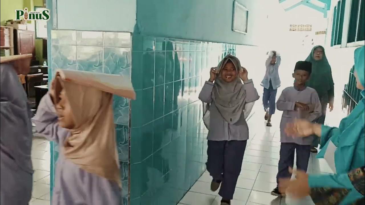 Pelatihan Mitigasi Bencana | SDN 30 AMPENAN - YouTube