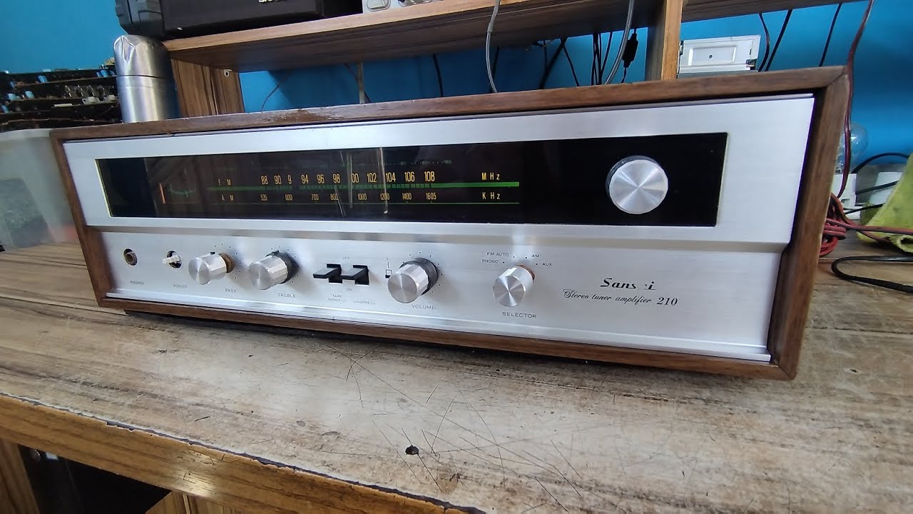 Sansui 210 - YouTube