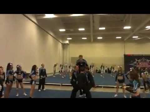 Cheerleading Basket toss - kick double full - YouTube