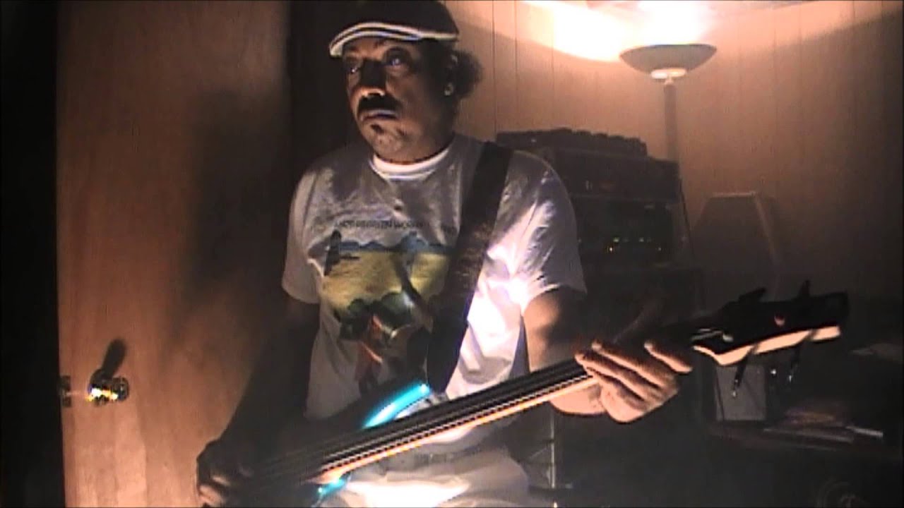 Tones On Tail - When You're Smiling - Glenn Campling bass line - YouTube