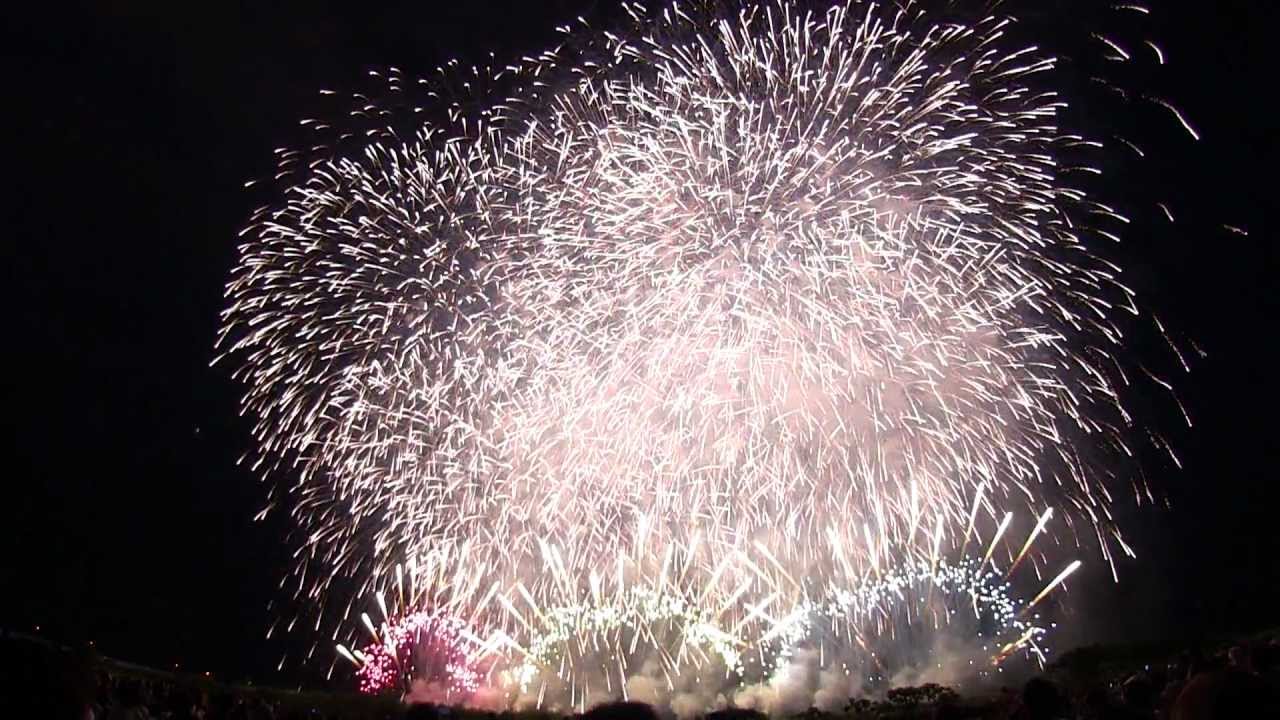 赤川花火大会 2012 オープニング「届け!!元気」タマシイレボリューション Akagawa Fireworks Festival ...