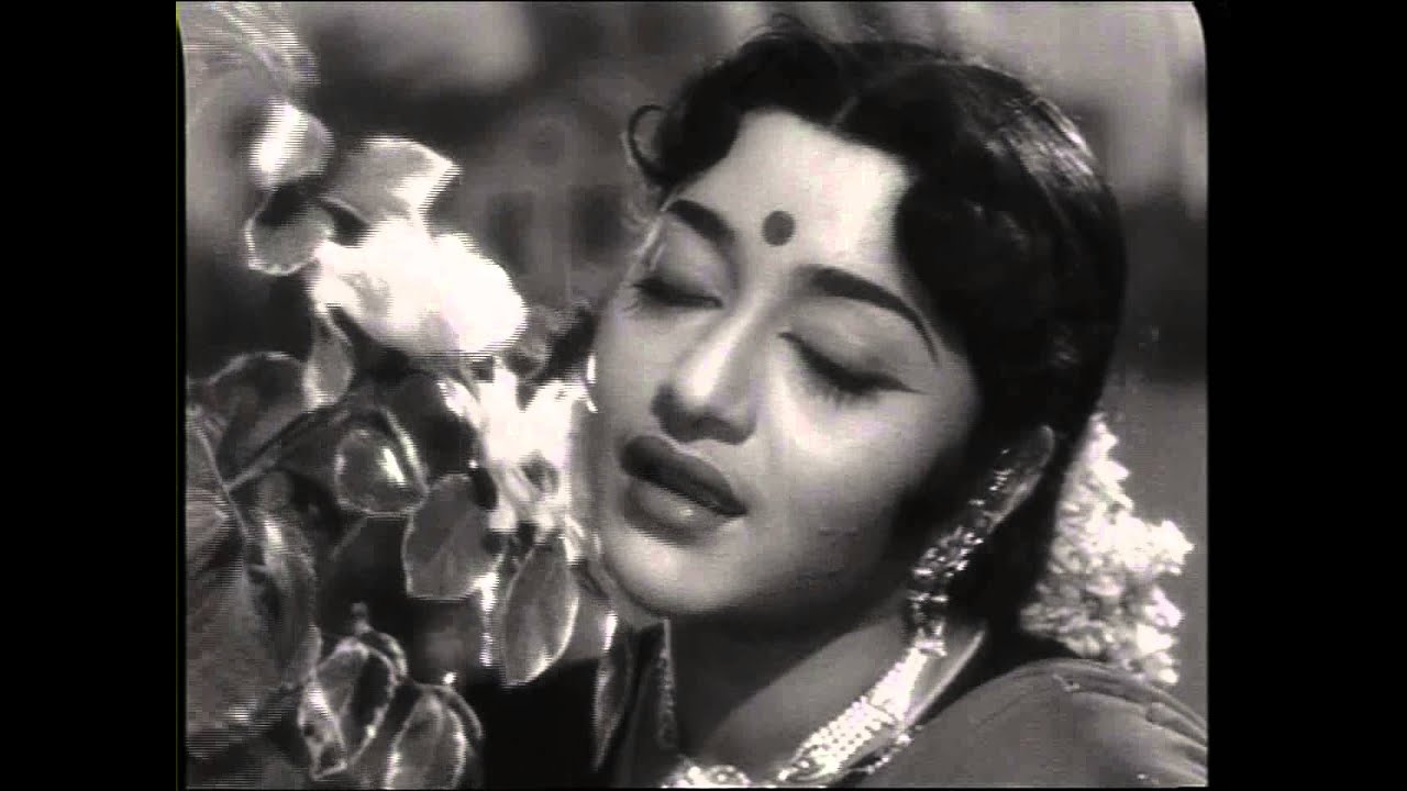 Minnal Varum || Koduthu Vaithaval || M.G.R || E. V. Saroja || - YouTube