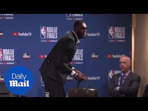 The moment LeBron James coolly walks out of press conference