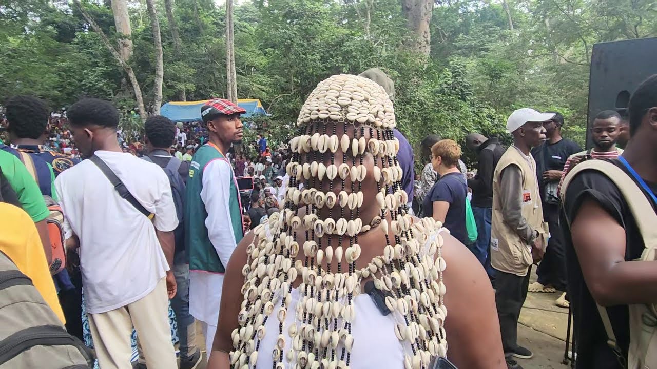 The Rich Culture Of Osun Osogbo Views Ataoja Showers Orison On All His ...