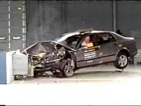 Crash Test of 2002 Saab 9-5 w/sab - YouTube