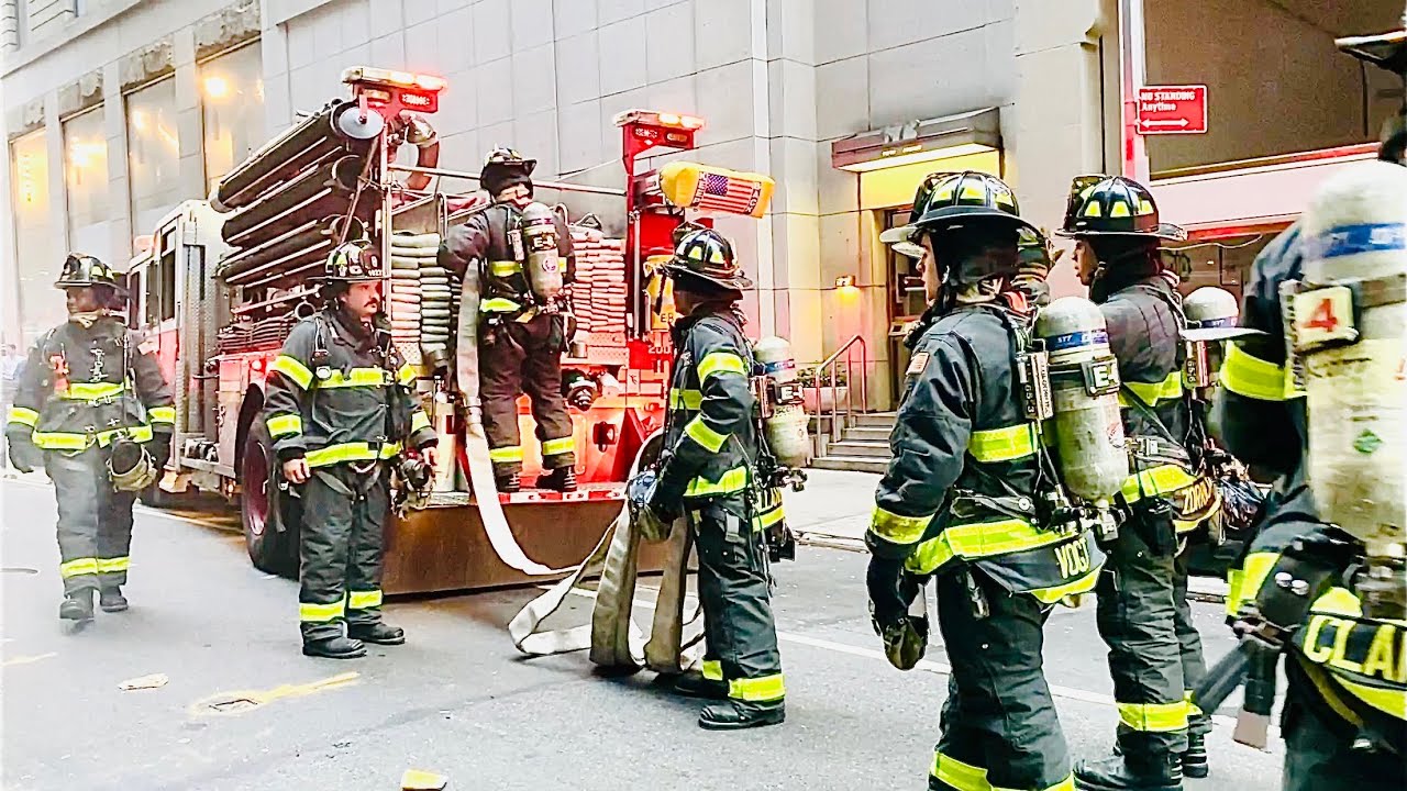 **EARLY ARRIVAL** ~ FDNY BOX 0874 ~ FDNY BATTLING 10-76 HIGH RISE ...