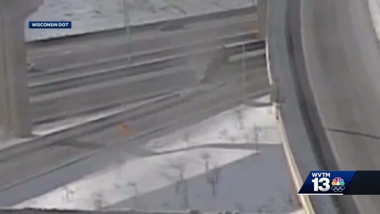 Car launches off overpass - YouTube