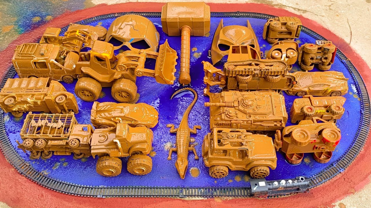 Membersihkan Mainan Mobil Mobilan Mobil Monster, Teng Baja, Doozer ...