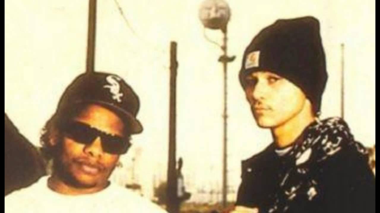 Bizzy Bone Speaks On Eazy E(Mad as fukk!) - YouTube