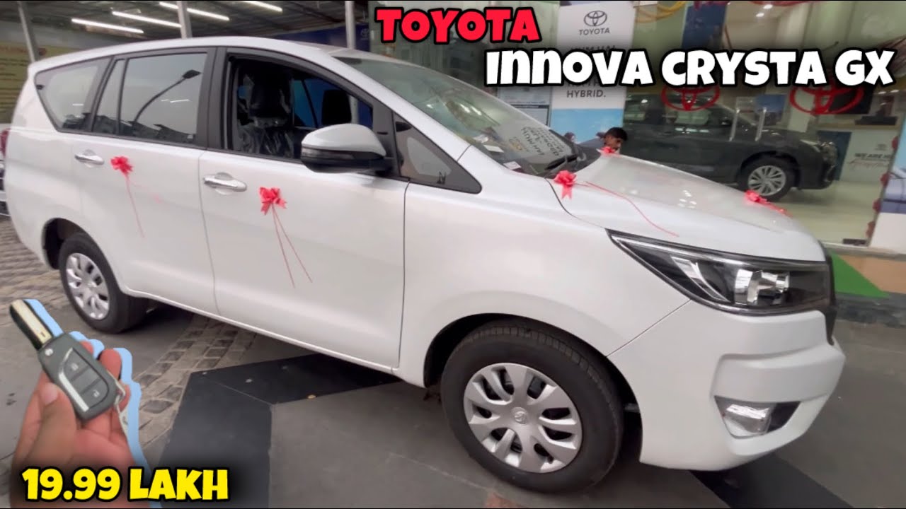 CAR’S की दुनिया में GREEN FLAG यही है - TOYOTA INNOVA CRYSTA GX (BASE)👌 ...