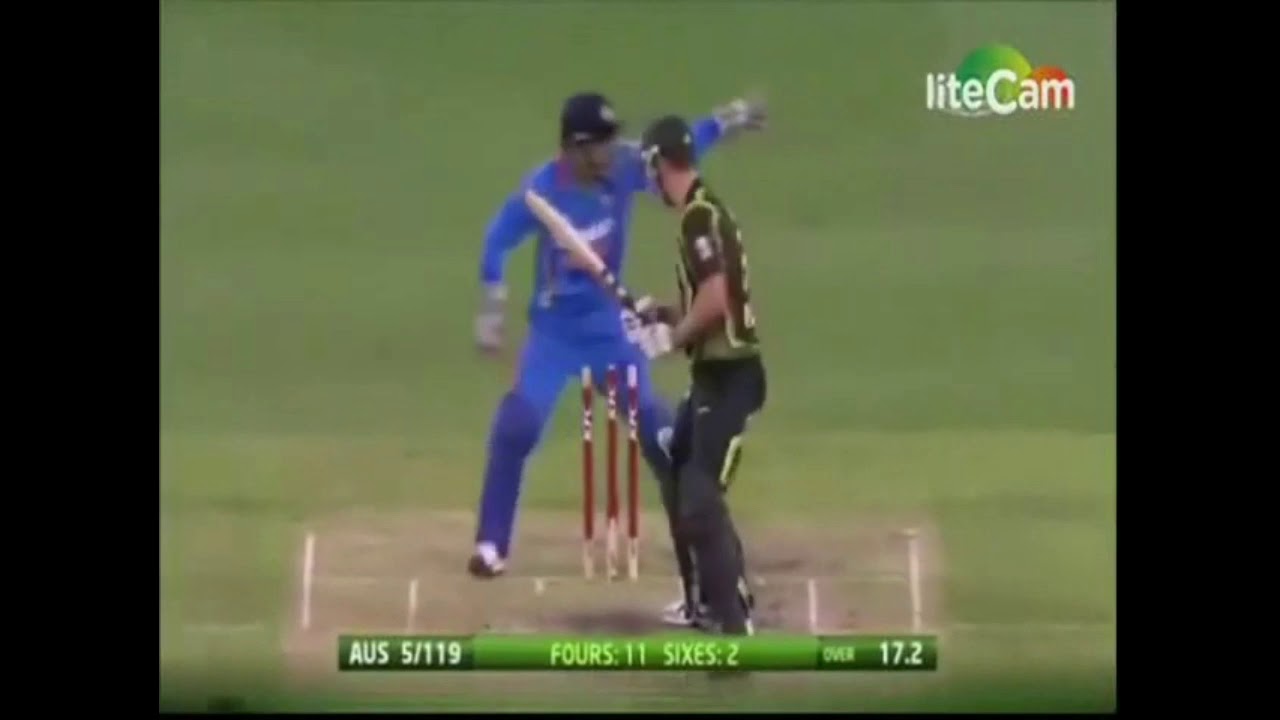 Ms dhoni..Fastest stumping - YouTube