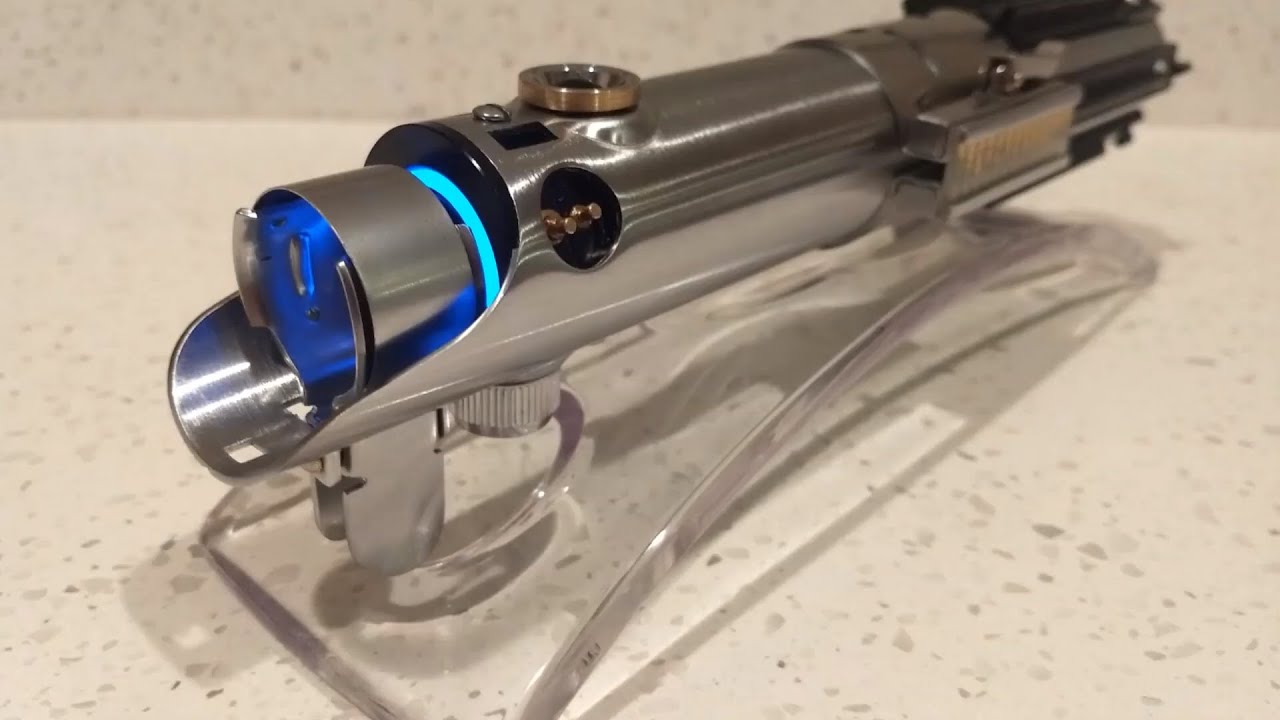 89sabers Graflex Proffie/Neopixel Install. Crait Luke Special! - YouTube