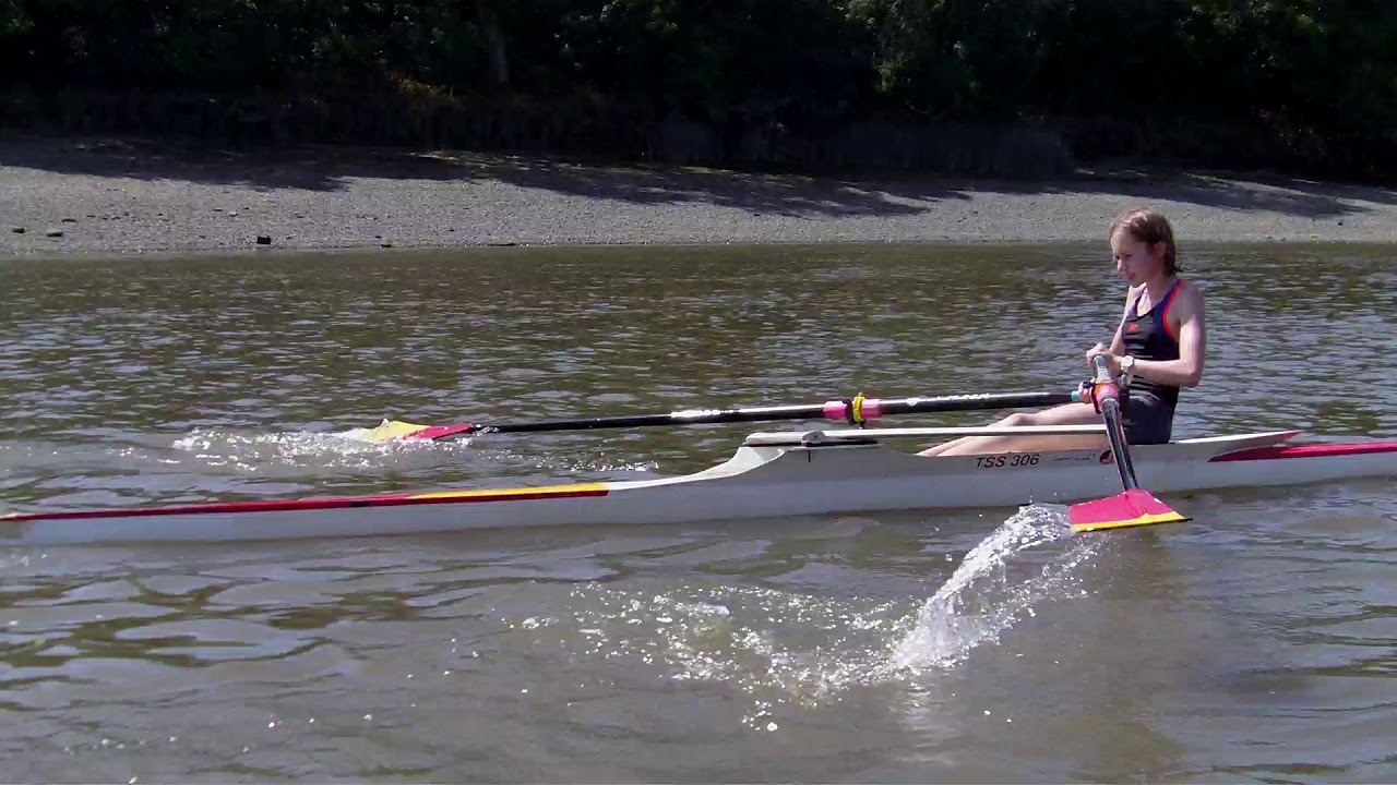 sculling courses at Tideway Scullers School - YouTube