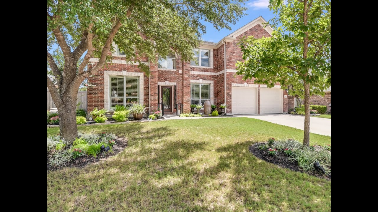 Beautifully Updated and Spacious Home in Falcon Pointe! - YouTube