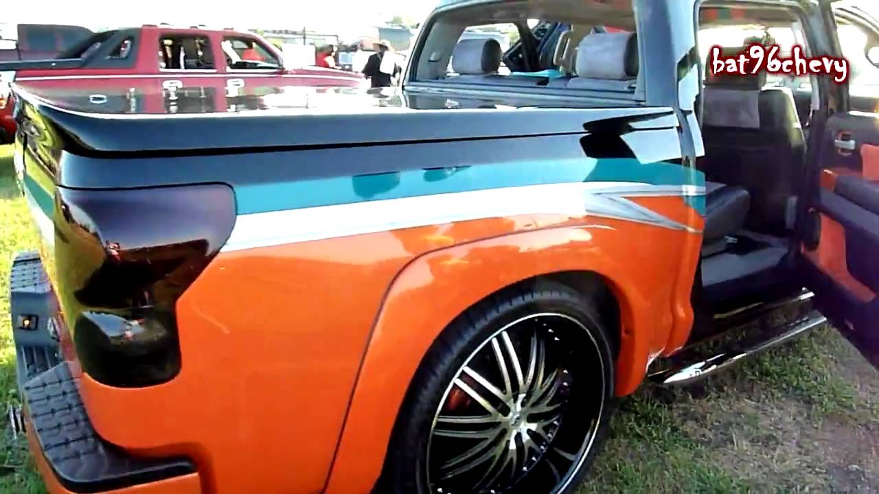 Miami Dolphins Toyota Tundra on 26" Lexani wheels - HD - YouTube