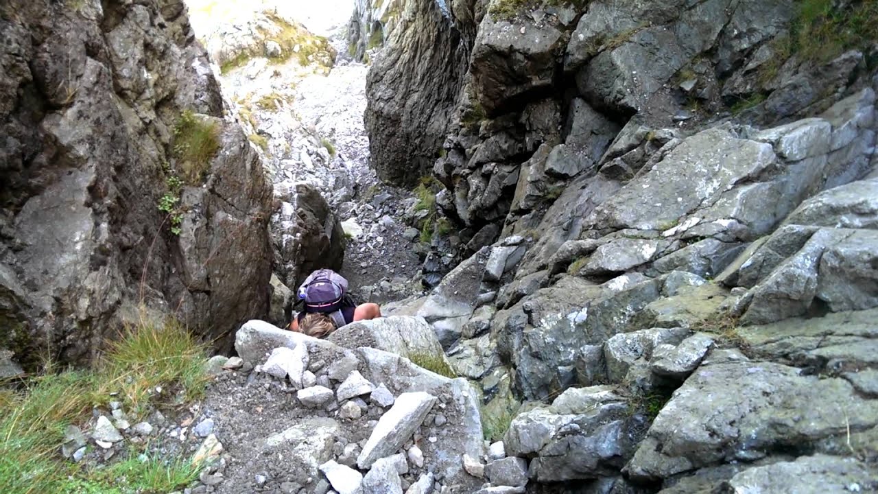Bristly ridge sinister gully - YouTube