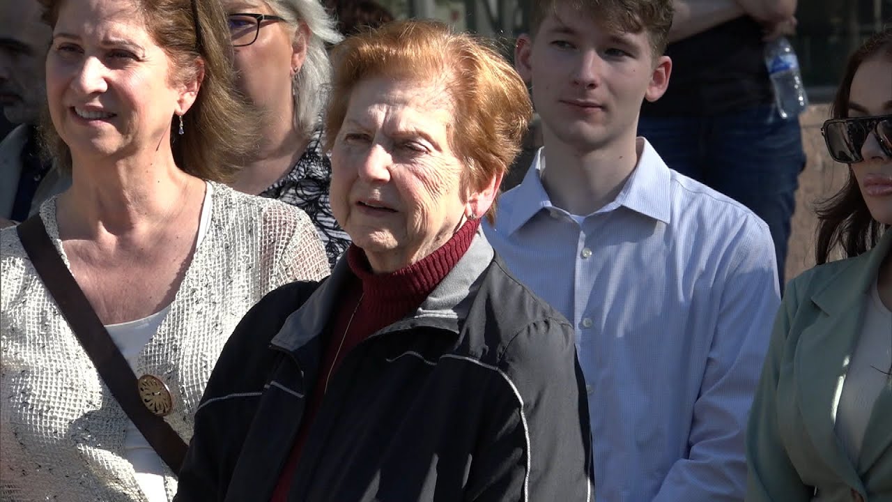 Menendez Brothers' 85-year-old Aunt Terry Baralt Rushed to Hospital ...
