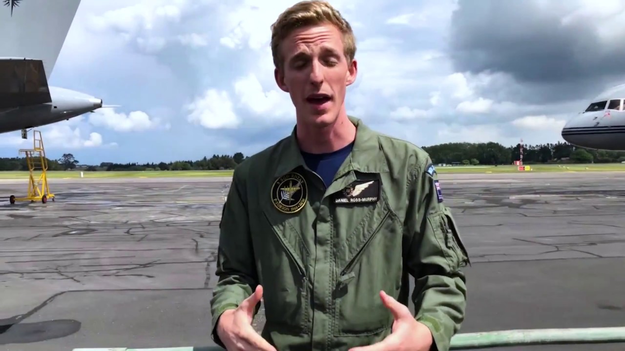 Daniel Ross-Murphy, Air Warfare Specialist (2017) - YouTube