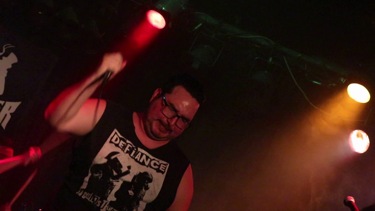 The Victims (Hollywood PUNK) LIVE! - YouTube