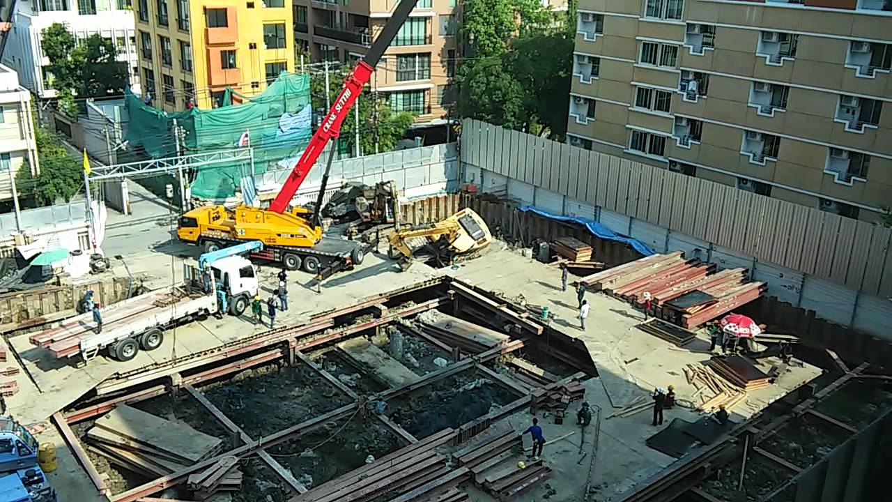 Excavator retrieval fail... - YouTube