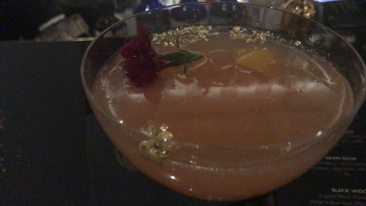 Pick 6ix Toronto - Drizzy Drake's Newest Restaurant in the 6ix! - YouTube