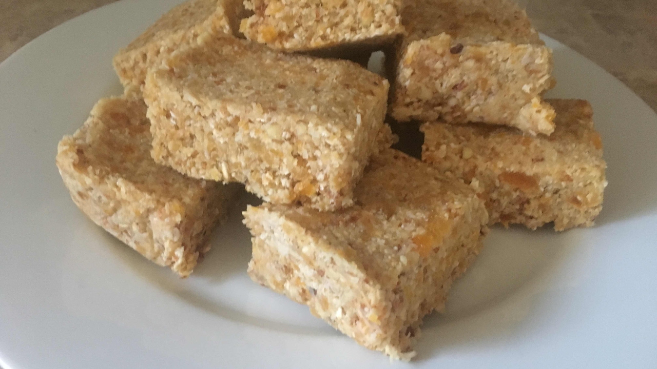 Apricot and Yoghurt Slice - YouTube